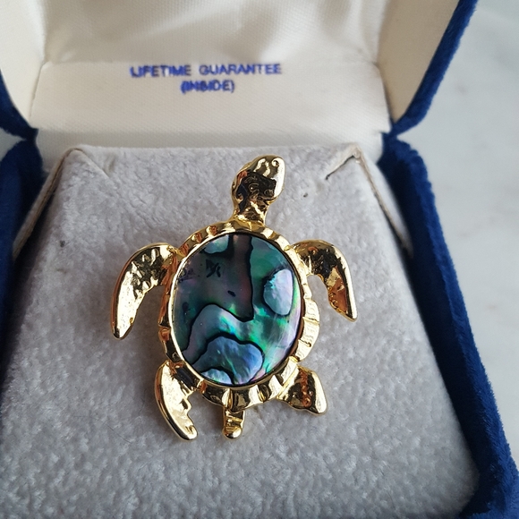 Anzac | Jewelry | Nib Vintage Sea Opal Paua Shell Brooch W Box | Poshmark
